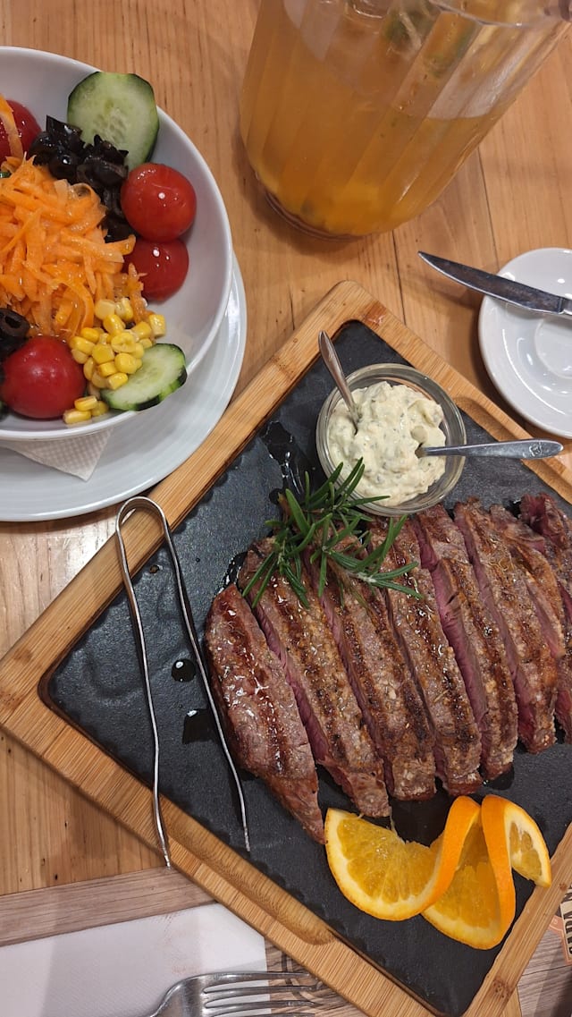 Capa no Rio by Capa Negra em Porto - Preços, menu, morada, reserva e ...