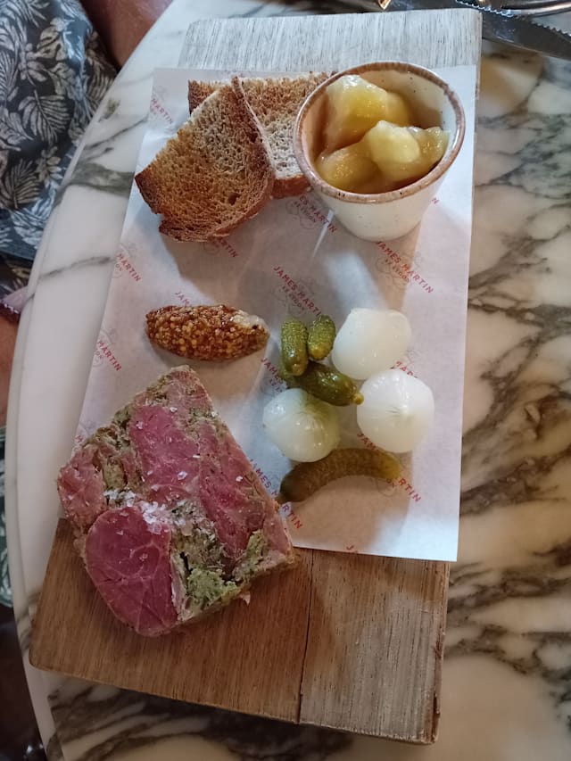 Menus 2026 - Grill by James Martin at The Lygon Arms in Broadway | TheFork