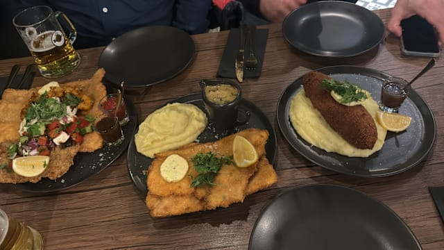 Menus 2025 - Schnitzel Heaven in London | TheFork