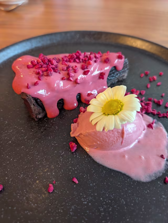 Art Yard Bar & Kitchen in London - Restaurant Reviews, Menus, and ...