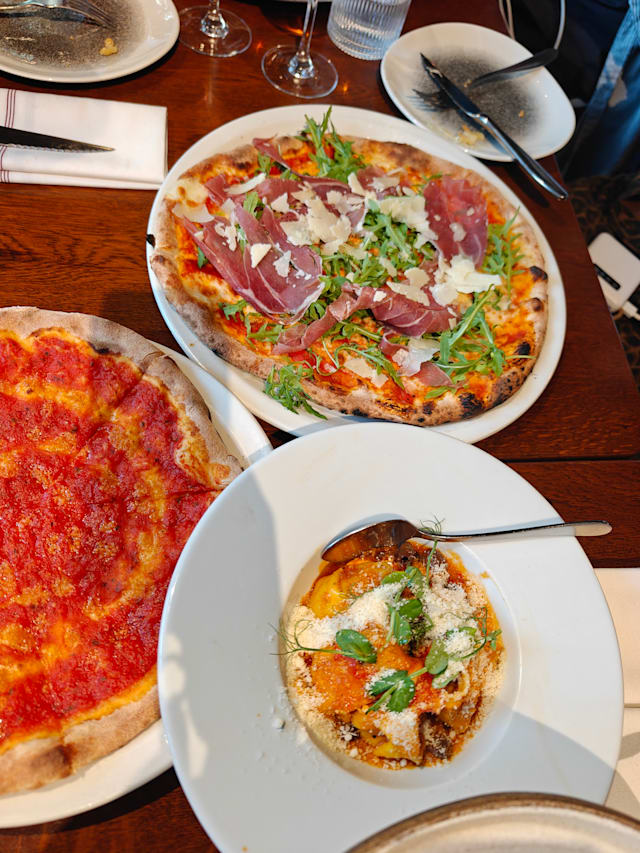 Menus 2025 - Figo Stratford in London | TheFork