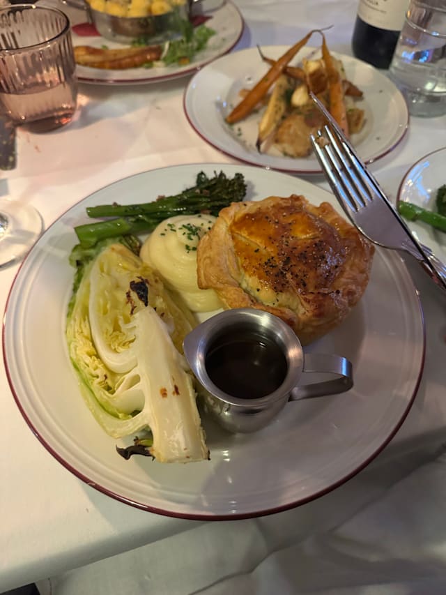 The Newman Arms in London - Restaurant Reviews, Menus, and Prices | TheFork