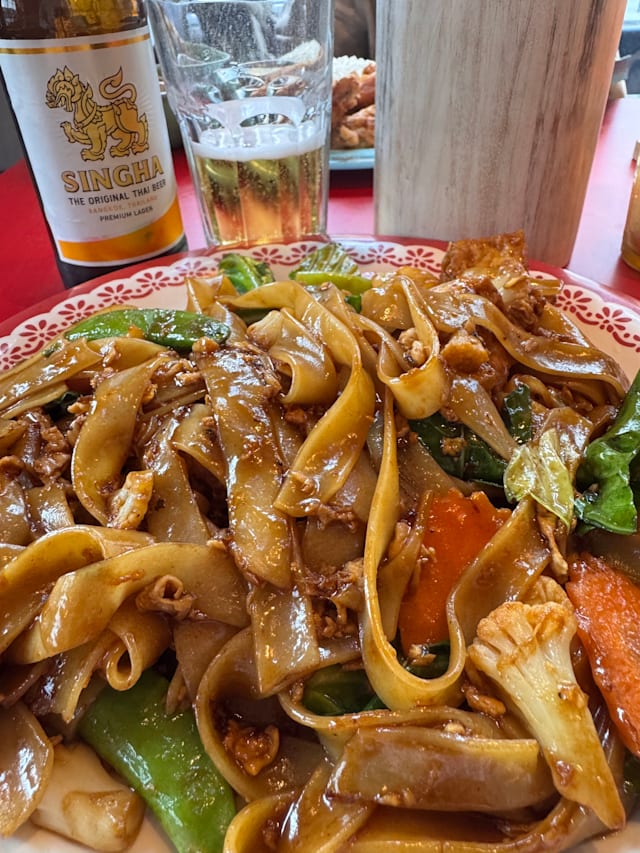 Rosa's Thai Victoria in London - Restaurant Reviews, Menus, and Prices ...