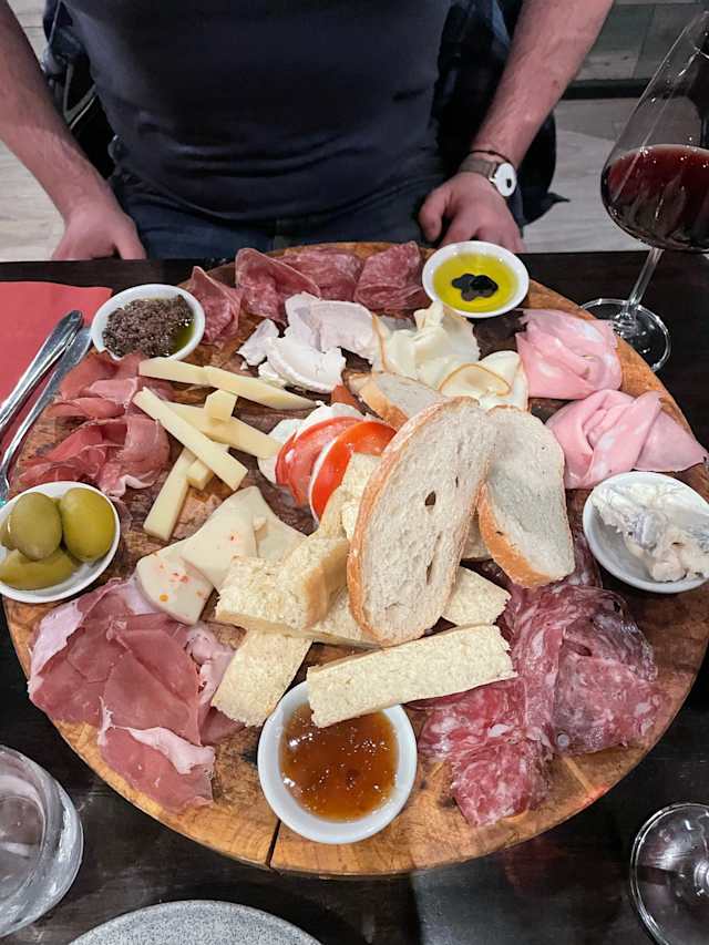 Menus 2025 - Veeno Edinburgh in Edinburgh | TheFork