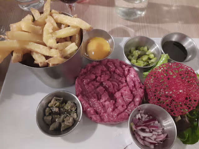 Carte et Menus 2026 - La maison bleue à Paris | TheFork