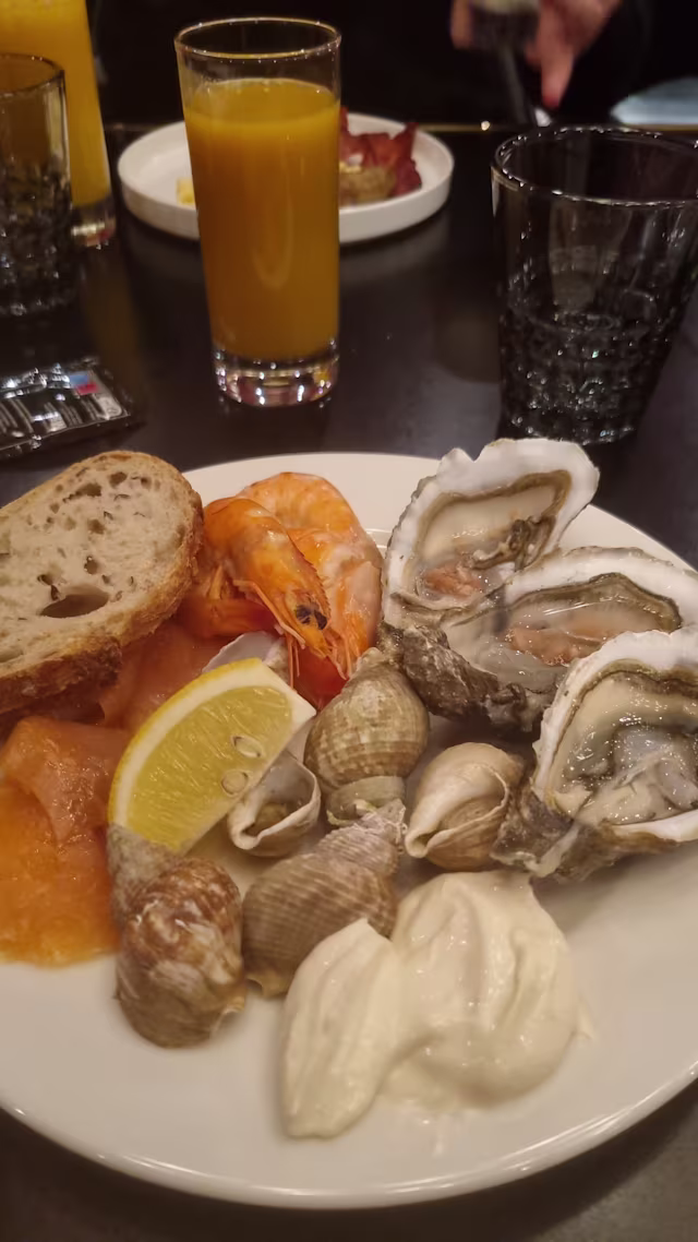 Carte et Menus 2026 - Le W - Warwick Paris à Paris | TheFork