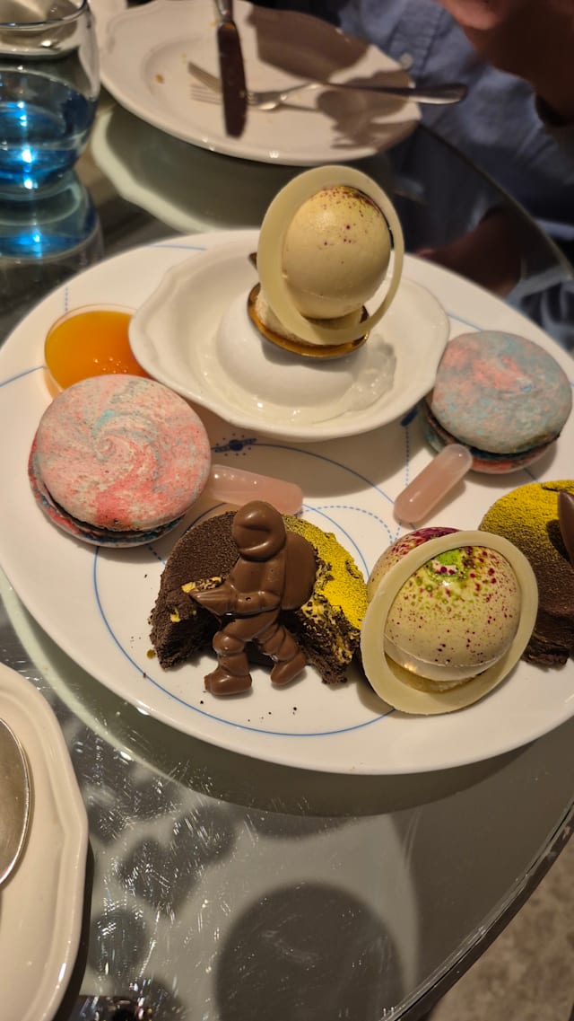 Science Afternoon Tea at The Drawing Rooms in London - Restaurant ...