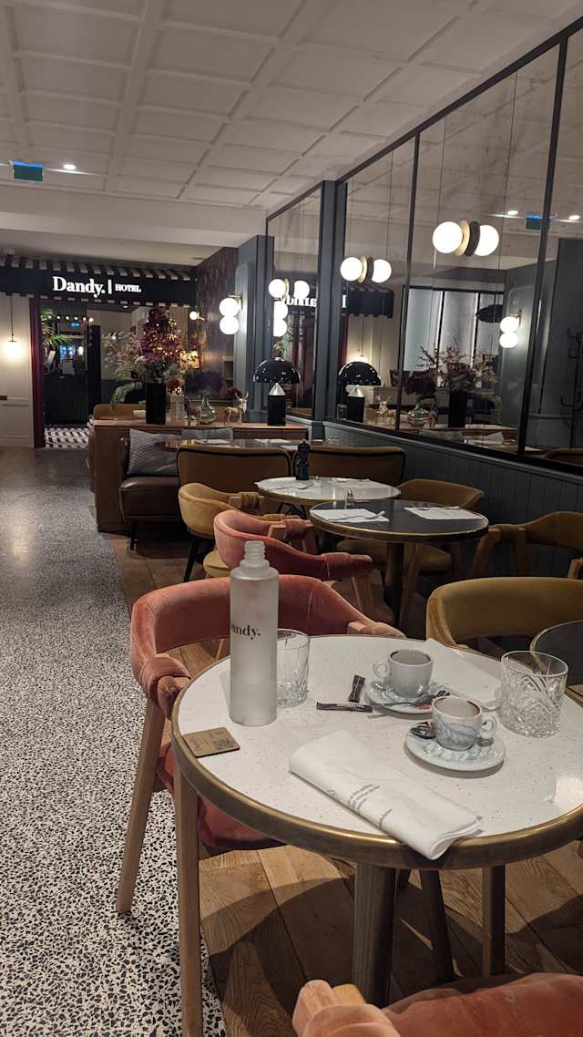 Restaurant Dandy Hôtel & Kitchen à Paris - Menu, avis, prix et ...