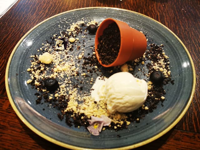 The Castell Mynach in Pontyclun - Restaurant Reviews, Menus, and Prices ...