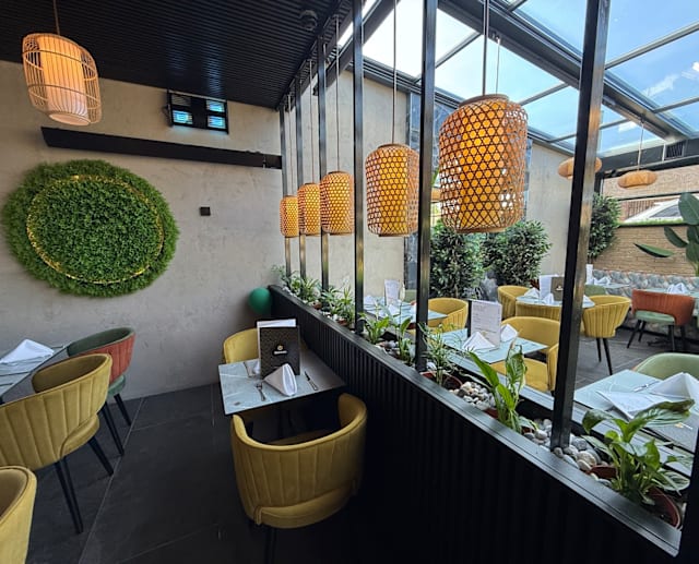 The 10 Best Restaurants in Crawley 2026 | TheFork