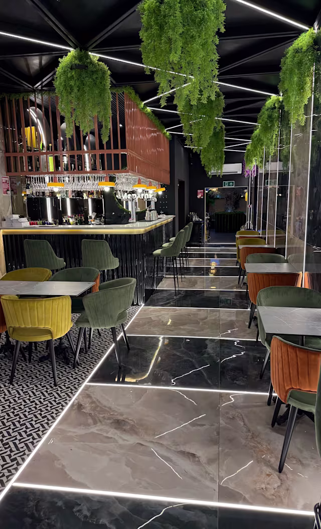 The 10 Best Restaurants in Crawley 2026 | TheFork
