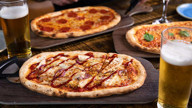 The 10 Best Restaurants with Christmas and New Year's Menus in ...