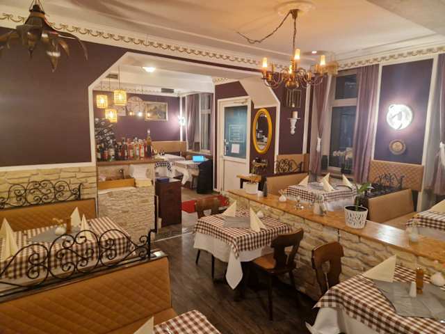 The 10 Best Schnitzel Restaurants in Berlin | TheFork
