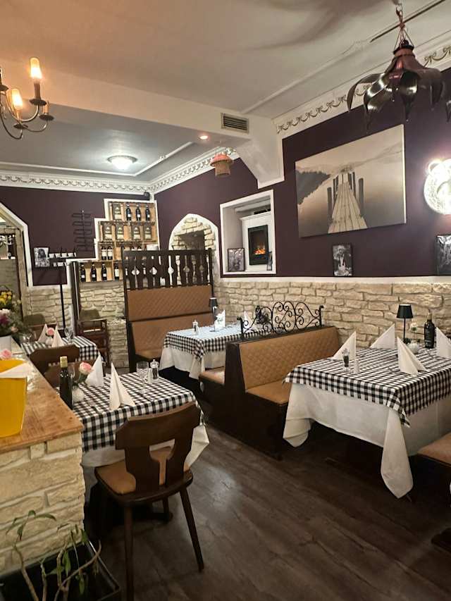 The 10 Best Schnitzel Restaurants in Berlin | TheFork